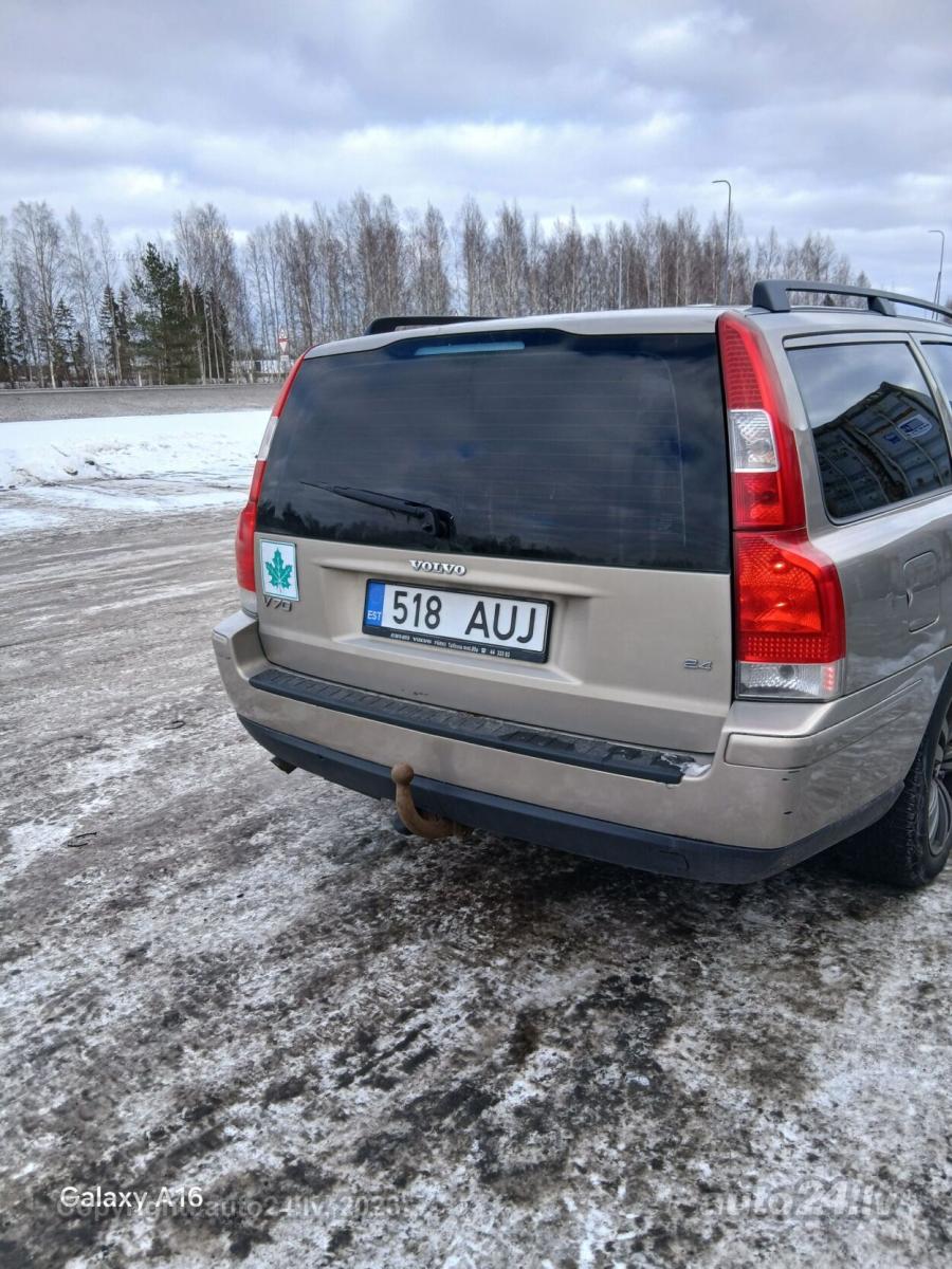 Volvo V70 2005 Pērnava, ar dzinēja tilpumu 2.40 L un nobraukumu 394 tūkst. km par 1000 €, foto 4 vietnē AUTOMOTO.COM.LV