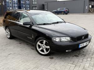 Volvo V70 2005 Viļņa, ar dzinēja tilpumu 2.50 L un nobraukumu 240 tūkst. km par 1450 €, foto 2 vietnē AUTOMOTO.COM.LV