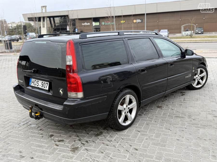 Volvo V70 2005 Viļņa, ar dzinēja tilpumu 2.50 L un nobraukumu 240 tūkst. km par 1450 €, foto 4 vietnē AUTOMOTO.COM.LV