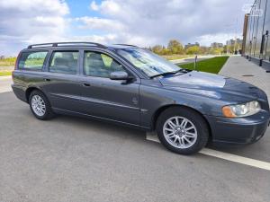 Volvo V70 2005 Kauņa, ar dzinēja tilpumu 2.40 L un nobraukumu 357 tūkst. km par 800 €, foto 5 vietnē AUTOMOTO.COM.LV