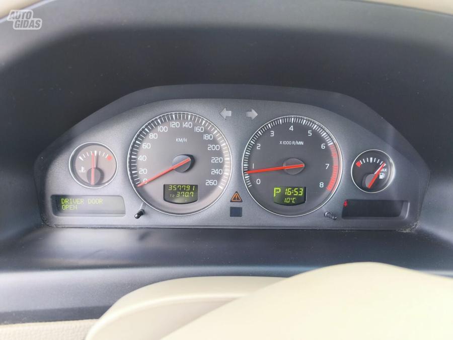 Volvo V70 2005 Kauņa, ar dzinēja tilpumu 2.40 L un nobraukumu 357 tūkst. km par 800 €, foto 15 vietnē AUTOMOTO.COM.LV