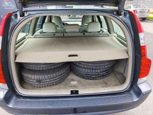 Volvo V70 2005 Kauņa, ar dzinēja tilpumu 2.40 L un nobraukumu 357 tūkst. km par 800 €, foto 18 vietnē AUTOMOTO.COM.LV