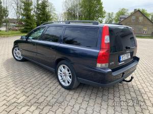 Volvo V70 2005 in Paide, with an engine capacity of 2.40 L and mileage of 409 thousand km for 3690 €, photo 6 on AUTOMOTO.COM.LV