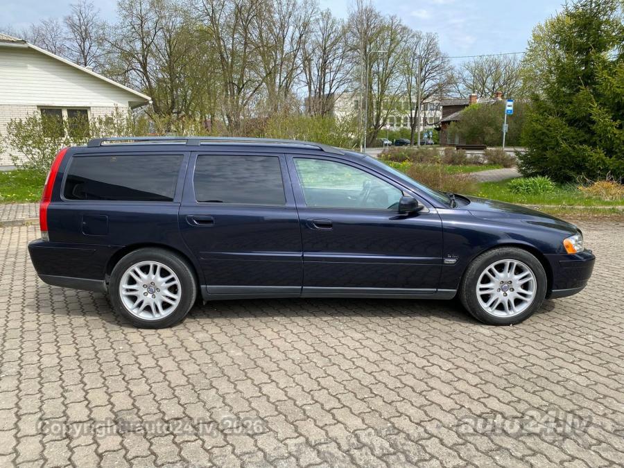 Volvo V70 2005 in Paide, with an engine capacity of 2.40 L and mileage of 409 thousand km for 3690 €, photo 9 on AUTOMOTO.COM.LV