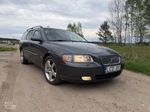 Volvo V70 2005 Viļņa, ar dzinēja tilpumu 2.40 L un nobraukumu 397 tūkst. km par 2200 €, foto 4 vietnē AUTOMOTO.COM.LV