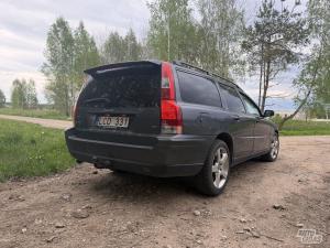 Volvo V70 2005 Viļņa, ar dzinēja tilpumu 2.40 L un nobraukumu 397 tūkst. km par 2200 €, foto 5 vietnē AUTOMOTO.COM.LV