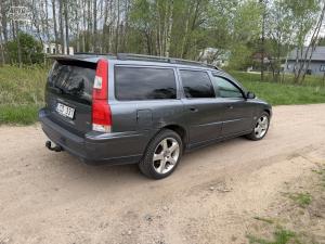 Volvo V70 2005 Viļņa, ar dzinēja tilpumu 2.40 L un nobraukumu 397 tūkst. km par 2200 €, foto 14 vietnē AUTOMOTO.COM.LV