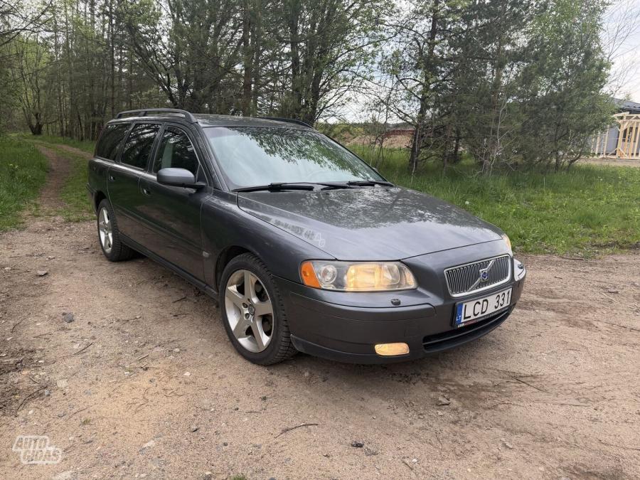 Volvo V70 2005 Viļņa, ar dzinēja tilpumu 2.40 L un nobraukumu 397 tūkst. km par 2200 €, foto 16 vietnē AUTOMOTO.COM.LV