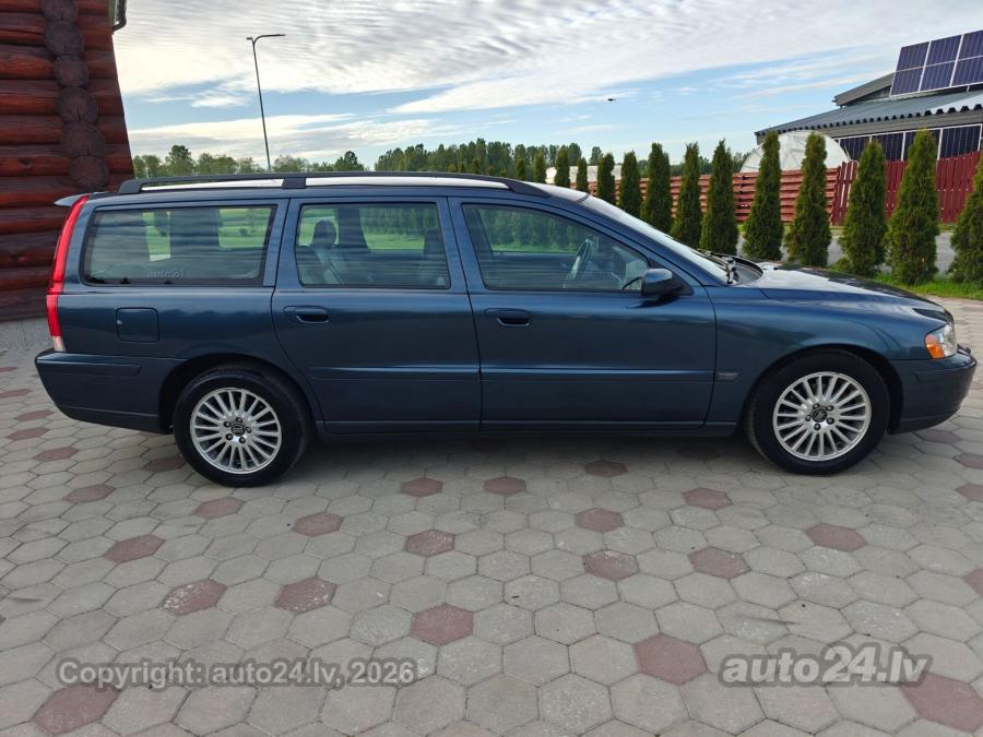 Volvo V70 2005 in Paide, with an engine capacity of 2.40 L and mileage of 627 thousand km for 2990 €, photo 4 on AUTOMOTO.COM.LV