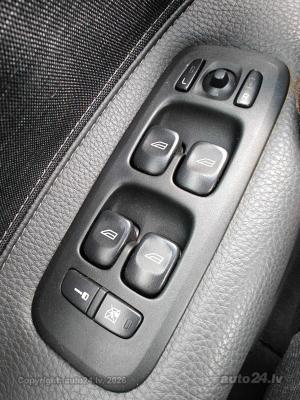 Volvo V70 2005 in Paide, with an engine capacity of 2.40 L and mileage of 627 thousand km for 2990 €, photo 19 on AUTOMOTO.COM.LV