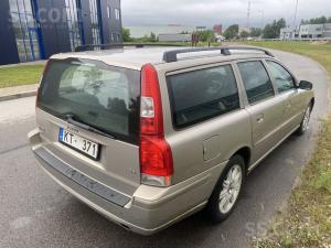 Volvo V70 2005 Rīga, ar dzinēja tilpumu 2.40 L un nobraukumu 483 tūkst. km par 1500 €, foto 3 vietnē AUTOMOTO.COM.LV
