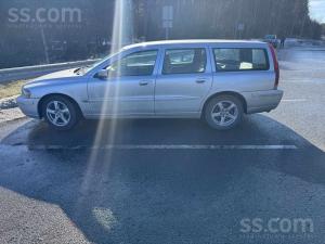 Volvo V70 2005 in Jurmala, with an engine capacity of 2.40 L and mileage of 488 thousand km for 1290 €, photo  on AUTOMOTO.COM.LV