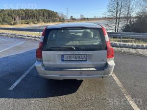 Volvo V70 2005 in Jurmala, with an engine capacity of 2.40 L and mileage of 488 thousand km for 1290 €, photo 4 on AUTOMOTO.COM.LV