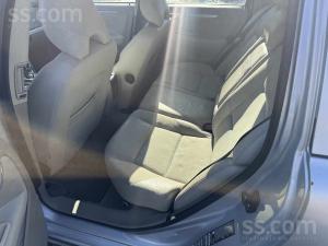 Volvo V70 2005 in Jurmala, with an engine capacity of 2.40 L and mileage of 488 thousand km for 1290 €, photo 12 on AUTOMOTO.COM.LV