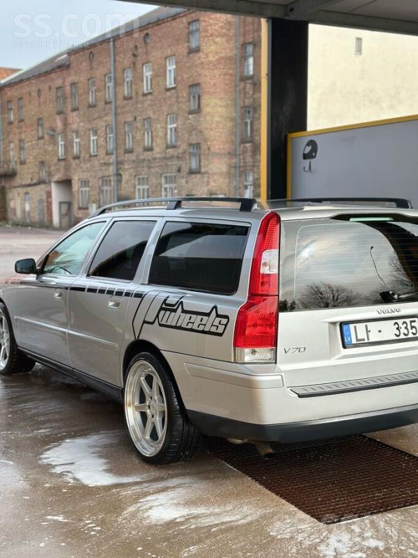 Volvo V70 2005 Jelgava, ar dzinēja tilpumu 2.40 L un nobraukumu 544 tūkst. km par 2100 €, foto 4 vietnē AUTOMOTO.COM.LV