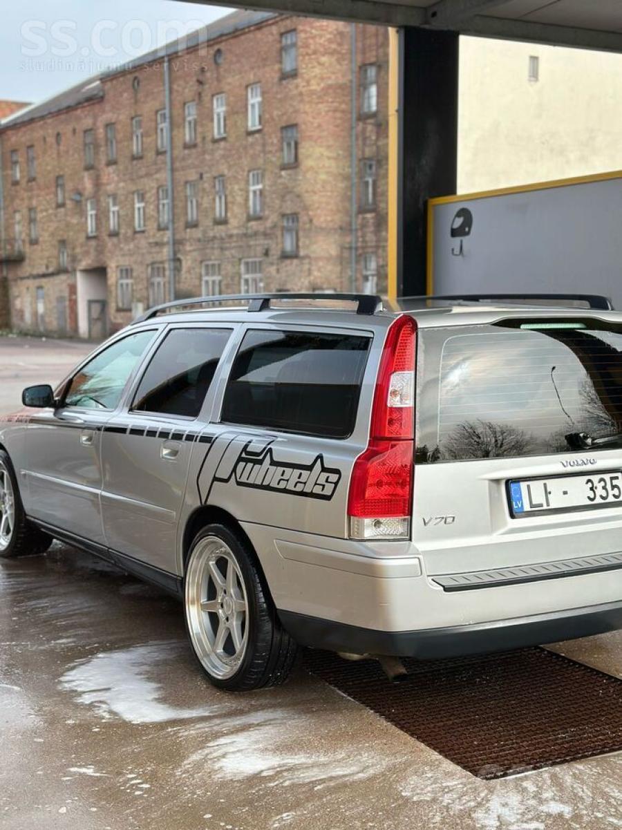 Volvo V70 2005 in Jelgava, with an engine capacity of 2.40 L and mileage of 544 thousand km for 2100 €, photo 5 on AUTOMOTO.COM.LV
