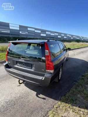 Volvo V70 2005 in Marijampole, with an engine capacity of 2.40 L and mileage of 320 thousand km for 1600 €, photo 4 on AUTOMOTO.COM.LV