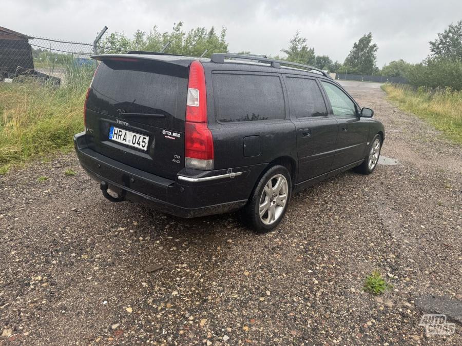 Volvo V70 2005 Viļņa, ar dzinēja tilpumu 2.40 L un nobraukumu 384 tūkst. km par 1850 €, foto 8 vietnē AUTOMOTO.COM.LV