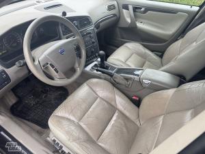 Volvo V70 2005 Viļņa, ar dzinēja tilpumu 2.40 L un nobraukumu 384 tūkst. km par 1850 €, foto 12 vietnē AUTOMOTO.COM.LV