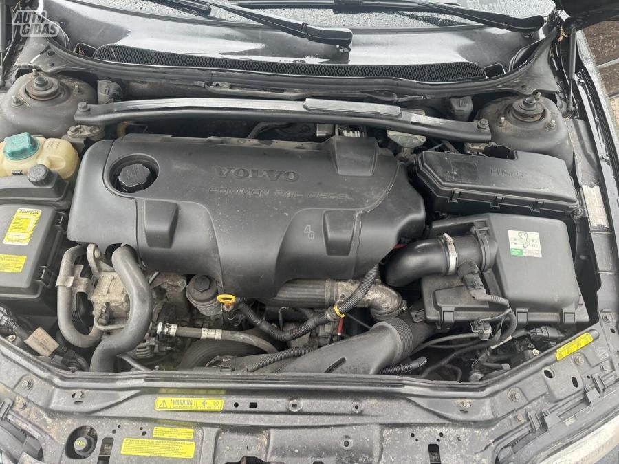 Volvo V70 2005 Viļņa, ar dzinēja tilpumu 2.40 L un nobraukumu 384 tūkst. km par 1850 €, foto 15 vietnē AUTOMOTO.COM.LV