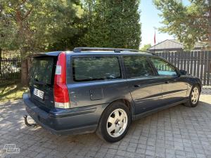Volvo V70 2005 in Kaunas, with an engine capacity of 2.40 L and mileage of 422 thousand km for 1500 €, photo 5 on AUTOMOTO.COM.LV