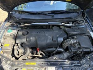 Volvo V70 2005 in Kaunas, with an engine capacity of 2.40 L and mileage of 422 thousand km for 1500 €, photo 12 on AUTOMOTO.COM.LV