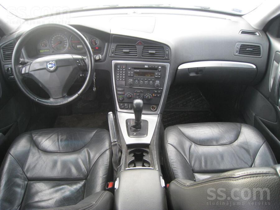 Volvo V70 2006 Balvi, ar dzinēja tilpumu 2.40 L un nobraukumu 350 tūkst. km par 1400 €, foto 4 vietnē AUTOMOTO.COM.LV