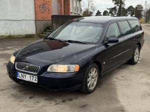Volvo V70 2006 in Ukmerge, with an engine capacity of 2.40 L and mileage of 415 thousand km for 830 €, photo  on AUTOMOTO.COM.LV