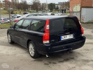 Volvo V70 2006 in Ukmerge, with an engine capacity of 2.40 L and mileage of 415 thousand km for 830 €, photo 3 on AUTOMOTO.COM.LV