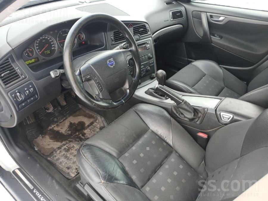 Volvo V70 2006 Balvi, ar dzinēja tilpumu 2.40 L un nobraukumu 405 tūkst. km par 1800 €, foto 6 vietnē AUTOMOTO.COM.LV