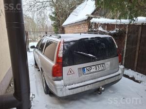 Volvo V70 2006 Jelgava, ar dzinēja tilpumu 2.40 L un nobraukumu 362 tūkst. km par 1500 €, foto  vietnē AUTOMOTO.COM.LV