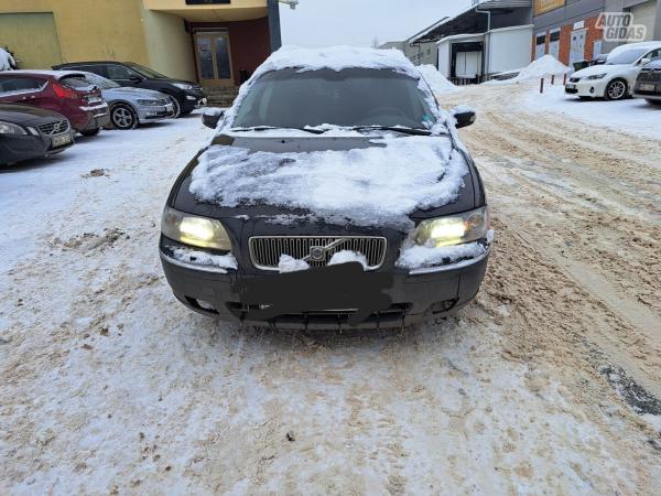 Volvo V70 2006 Viļņa, ar dzinēja tilpumu 2.40 L un nobraukumu 286 tūkst. km par 1799 €, foto 2 vietnē AUTOMOTO.COM.LV
