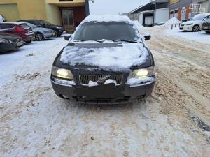 Volvo V70 2006 in Vilnius, with an engine capacity of 2.40 L and mileage of 286 thousand km for 1799 €, photo 2 on AUTOMOTO.COM.LV