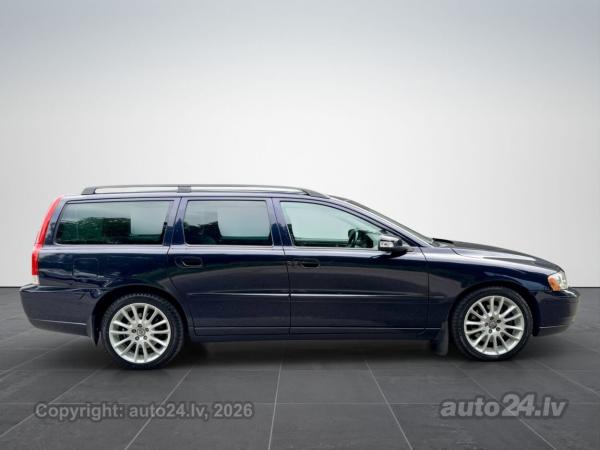 Volvo V70 2006 in Parnu, with an engine capacity of 2.40 L and mileage of 283 thousand km for 4990 €, photo 4 on AUTOMOTO.COM.LV