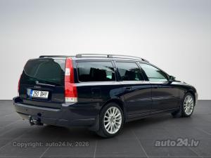 Volvo V70 2006 in Parnu, with an engine capacity of 2.40 L and mileage of 283 thousand km for 4990 €, photo 5 on AUTOMOTO.COM.LV