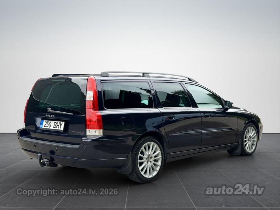 Volvo V70 2006 in Parnu, with an engine capacity of 2.40 L and mileage of 283 thousand km for 4990 €, photo 5 on AUTOMOTO.COM.LV