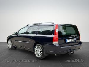Volvo V70 2006 in Parnu, with an engine capacity of 2.40 L and mileage of 283 thousand km for 4990 €, photo 7 on AUTOMOTO.COM.LV