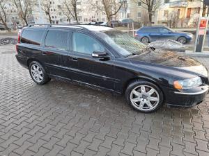 Volvo V70 2006 Viļņa, ar dzinēja tilpumu 2.40 L un nobraukumu 283 tūkst. km par 1699 €, foto  vietnē AUTOMOTO.COM.LV