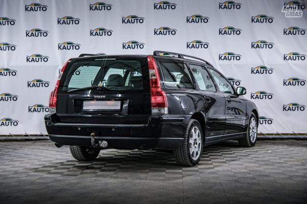 Volvo V70 2006 in Kaunas, with an engine capacity of 2.40 L and mileage of 402 thousand km for 1990 €, photo 3 on AUTOMOTO.COM.LV