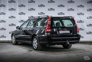 Volvo V70 2006 in Kaunas, with an engine capacity of 2.40 L and mileage of 402 thousand km for 1990 €, photo 4 on AUTOMOTO.COM.LV