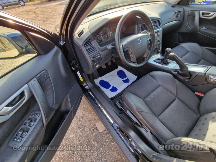 Volvo V70 2006 Tartu, ar dzinēja tilpumu 2.40 L un nobraukumu 257 tūkst. km par 4490 €, foto 15 vietnē AUTOMOTO.COM.LV