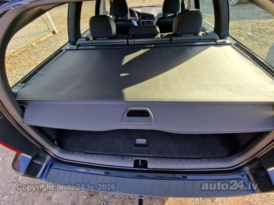 Volvo V70 2006 Tartu, ar dzinēja tilpumu 2.40 L un nobraukumu 257 tūkst. km par 4490 €, foto 26 vietnē AUTOMOTO.COM.LV