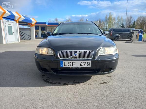 Volvo V70 2006 Šalčininkai, ar dzinēja tilpumu 2.40 L un nobraukumu 300 tūkst. km par 2500 €, foto 1 vietnē AUTOMOTO.COM.LV