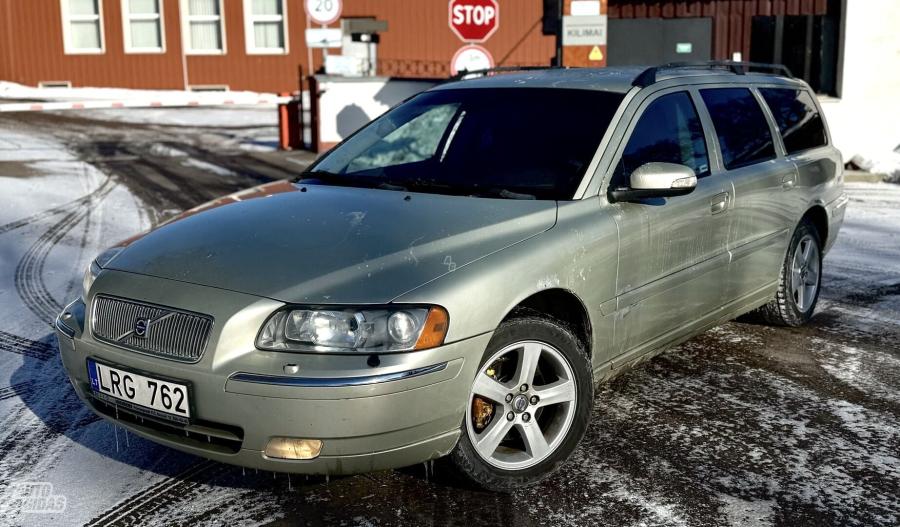 Volvo V70 2006 Viļņa, ar dzinēja tilpumu 2.40 L un nobraukumu 251 tūkst. km par 1450 €, foto 3 vietnē AUTOMOTO.COM.LV