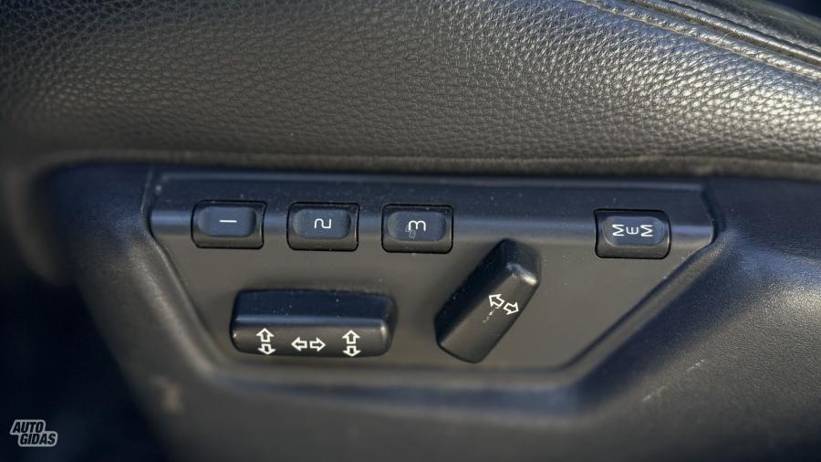 Volvo V70 2006 Viļņa, ar dzinēja tilpumu 2.40 L un nobraukumu 251 tūkst. km par 1450 €, foto 10 vietnē AUTOMOTO.COM.LV