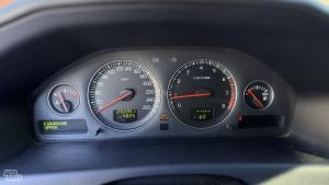 Volvo V70 2006 Viļņa, ar dzinēja tilpumu 2.40 L un nobraukumu 251 tūkst. km par 1450 €, foto 11 vietnē AUTOMOTO.COM.LV