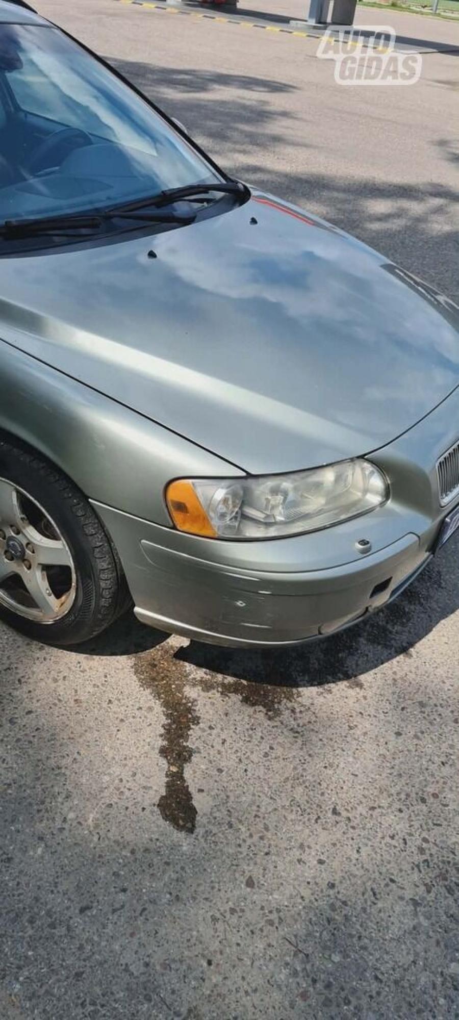 Volvo V70 2006 in Sakiai, with an engine capacity of 2.50 L and mileage of 394 thousand km for 1300 €, photo 1 on AUTOMOTO.COM.LV