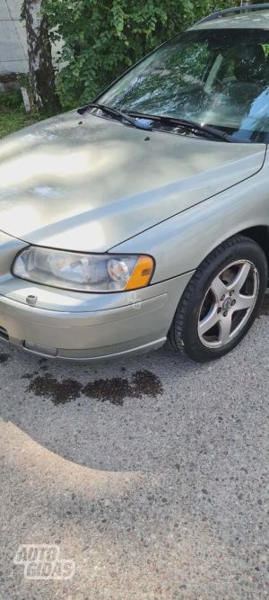 Volvo V70 2006 in Sakiai, with an engine capacity of 2.50 L and mileage of 394 thousand km for 1300 €, photo 3 on AUTOMOTO.COM.LV