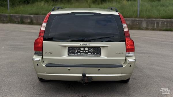 Volvo V70 2006 in Vilnius, with an engine capacity of 2.40 L and mileage of 251 thousand km for 1400 €, photo 4 on AUTOMOTO.COM.LV