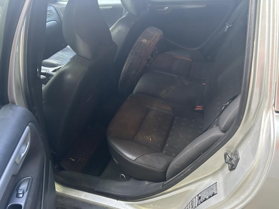 Volvo V70 2006 Tartu, ar dzinēja tilpumu 2.40 L un nobraukumu 347 tūkst. km par 699 €, foto 7 vietnē AUTOMOTO.COM.LV